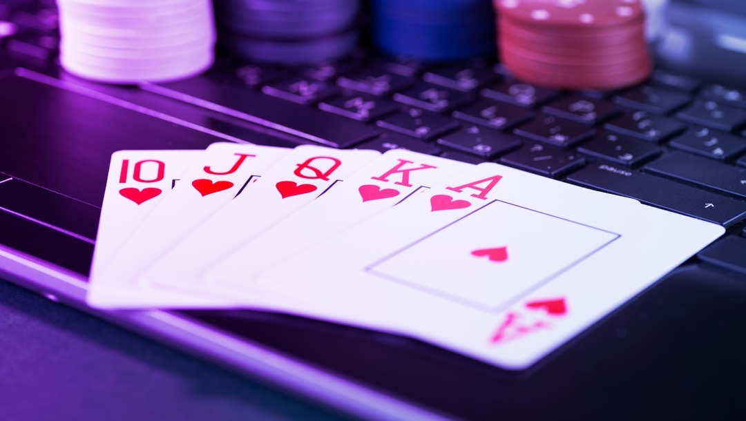 Multi-tabling in Online Poker | BetMGM