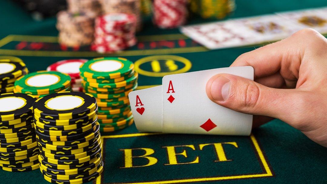 Understanding Texas Hold’em Poker Math – BetMGM