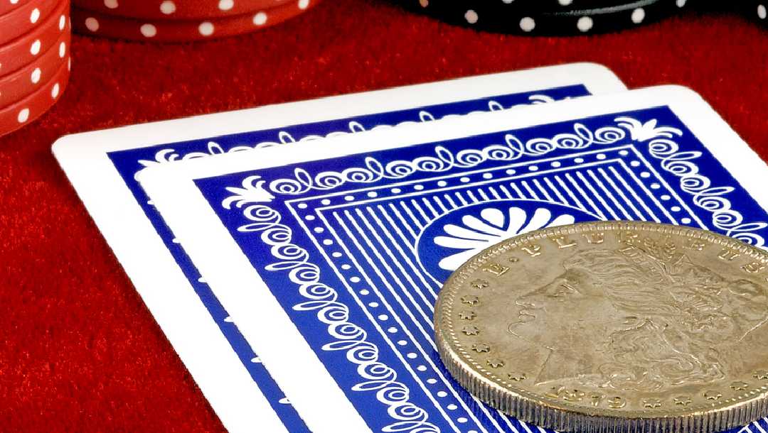 What Are Poker Card Protectors? – BetMGM