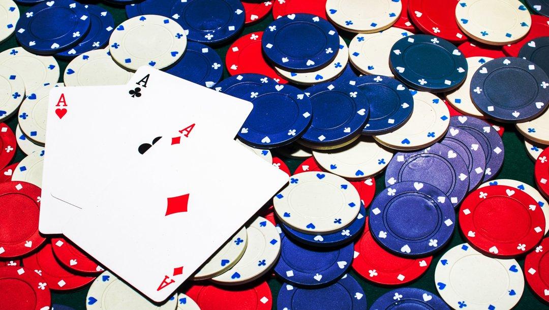 Sets vs. Trips: What's the Difference? – BetMGM
